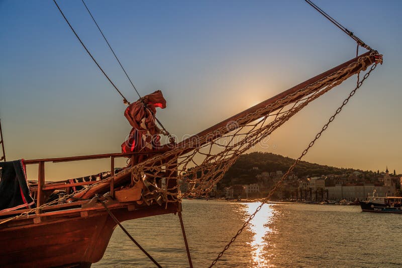 Beautiful Sunset at Offshore at Oil Rig Transocean Prospect and ...