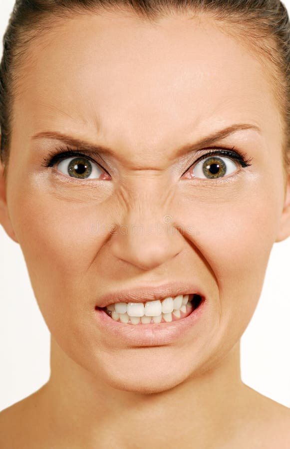 Volto di ragazza risentita fotografia stock. Immagine di bianco - 2347446