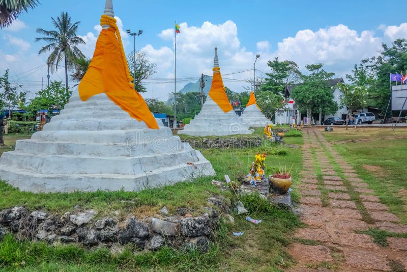 Frontera De Tailandia Myanmar Del Paso De Tres Pagodas Foto de archivo ...