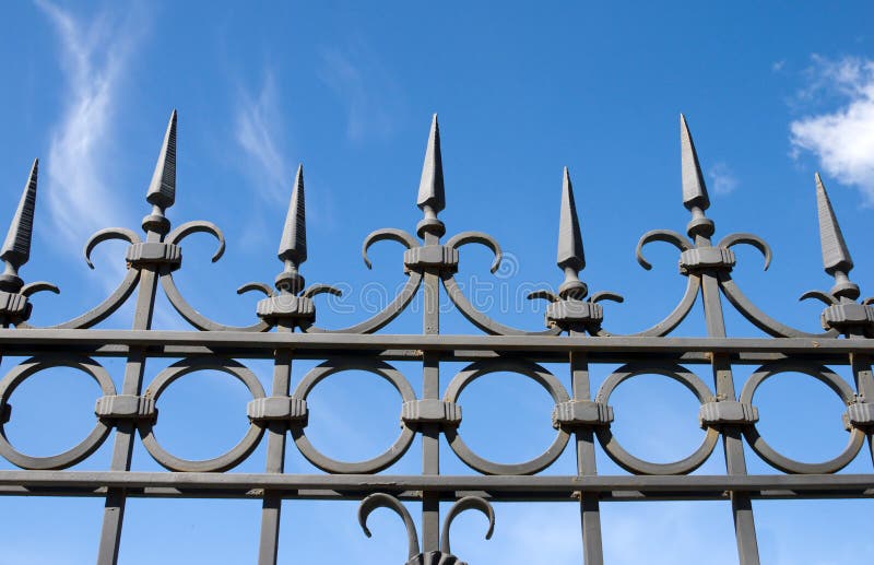 Maille de fer image stock. Image du forme, tige, ligne - 9736693