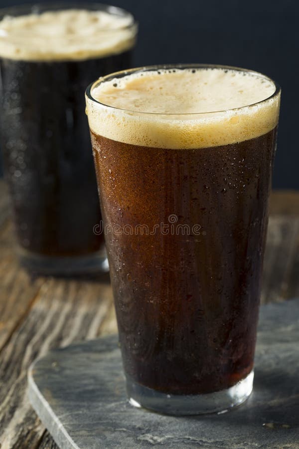 Frothy Nitro Cold Brew Coffee Stock Image - Image of glass, cafe: 85850783