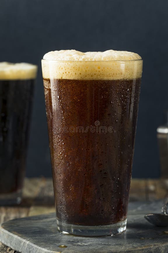 Frothy Nitro Cold Brew Coffee Stock Image - Image of iced, black: 85850887