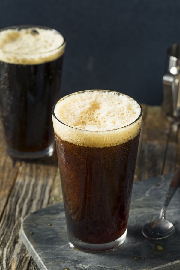Frothy Nitro Cold Brew Coffee Stock Image - Image of black, fresh: 85851225