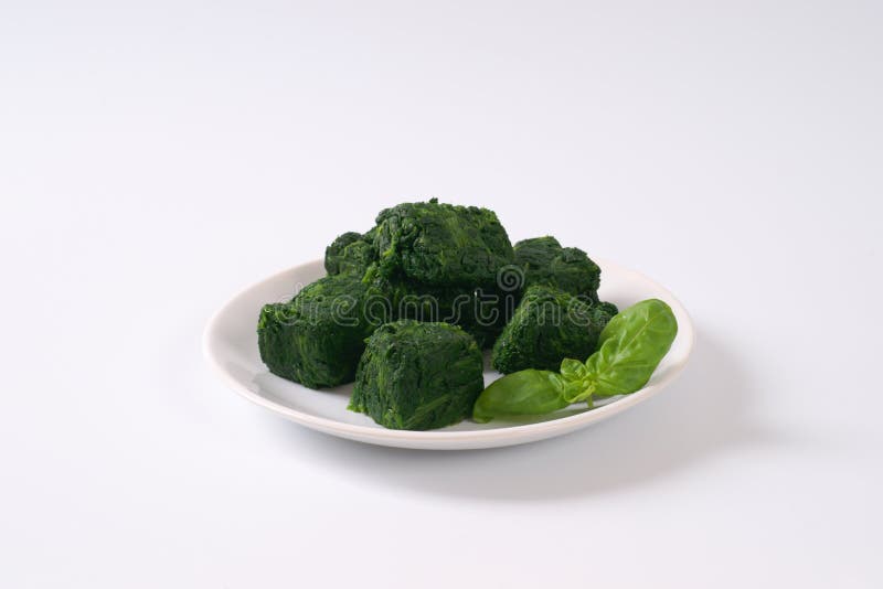 Frozen chopped spinach stock image. Image of shot, dish - 78675433