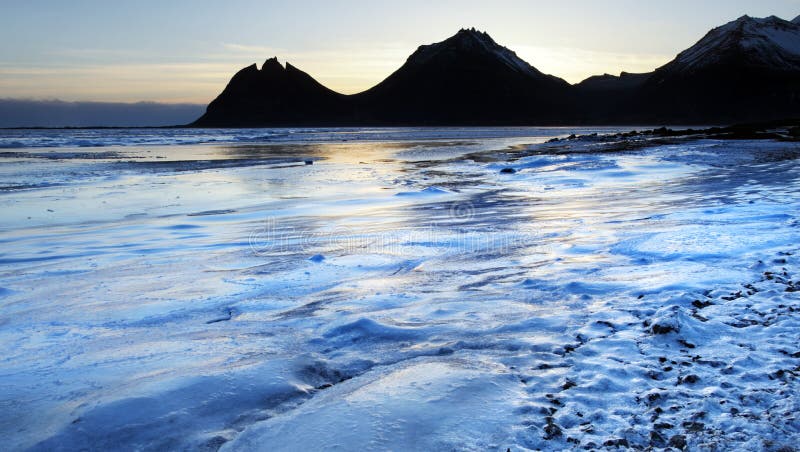 Frozen coast in Iceland stock image. Image of northern - 28393691