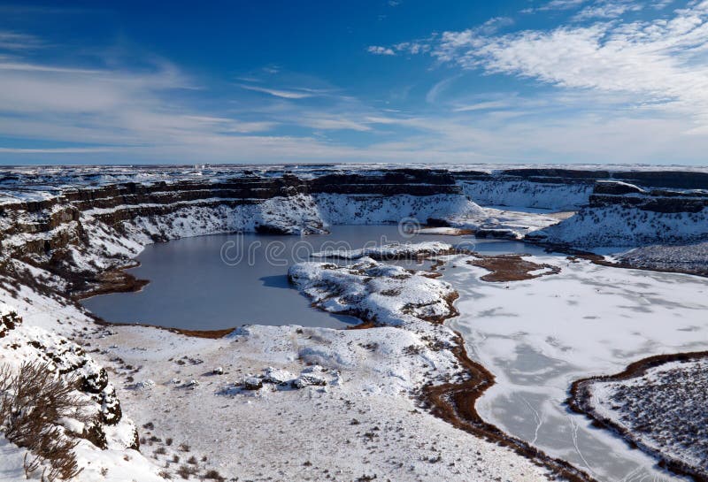 Haifoss and Fossa River Valley Sun Stock Photo - Image of rocks ...