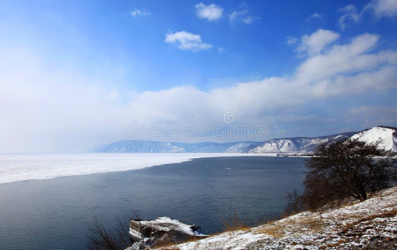 Frozen Lake stock photo. Image of cloudy, outside, horizon - 14083912