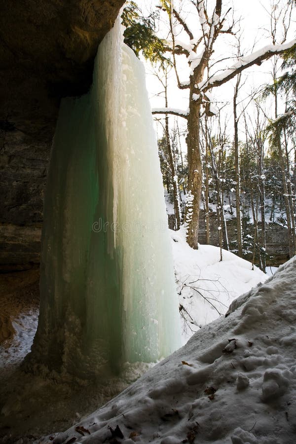 Frozen Waterfall Ice Column Picture. Image: 8114973