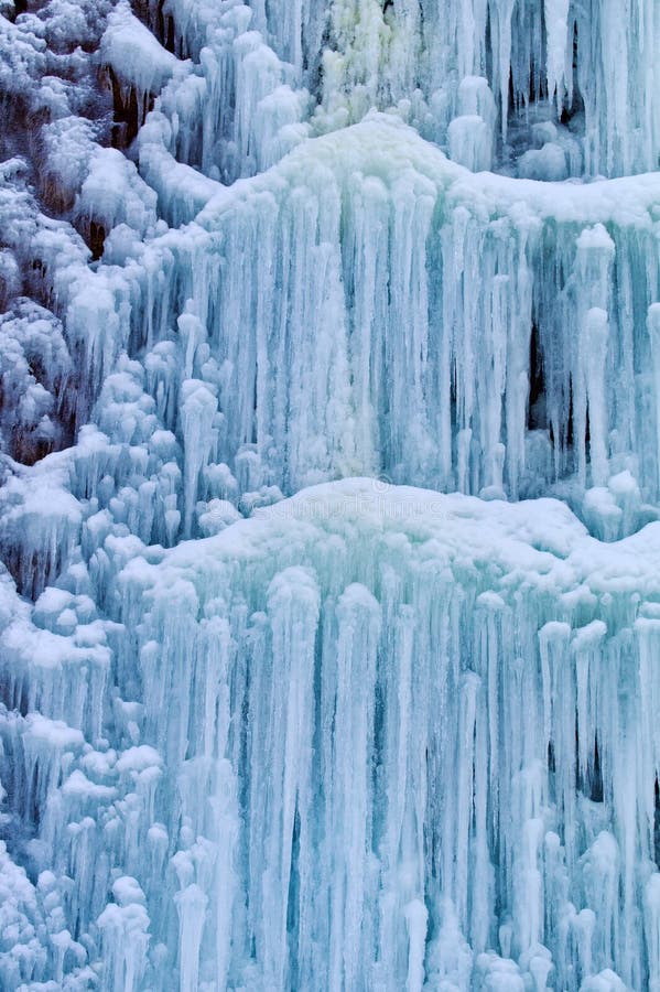 Frozen waterfall in winter stock image. Image of infinite - 36386639
