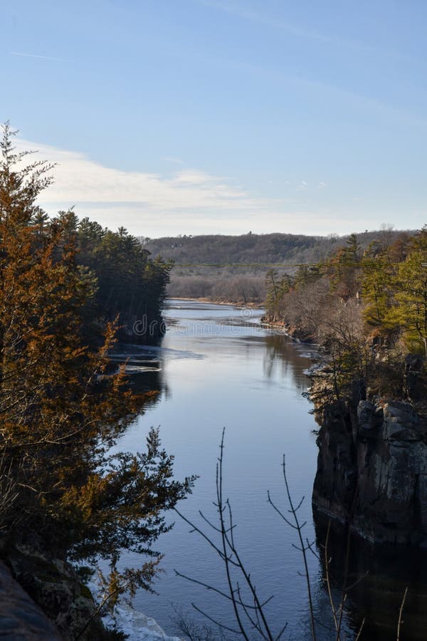 Frozen Wintry Waters of the River Along the Rocky Cliffs in Wisconsin ...