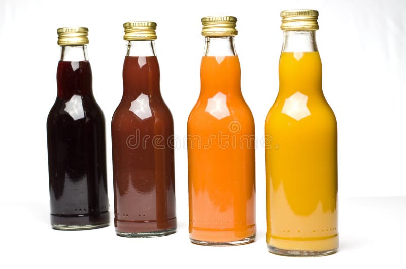Fruchtsaft in den Flaschen stockbild. Bild von eignung - 22881545