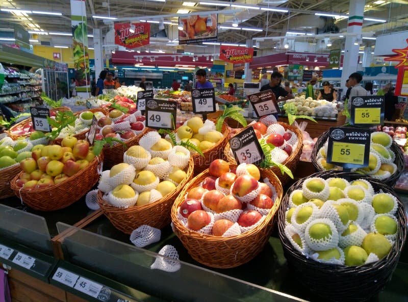 Vegetable Section at the Grocery Store. Vegetable Counters Editorial ...