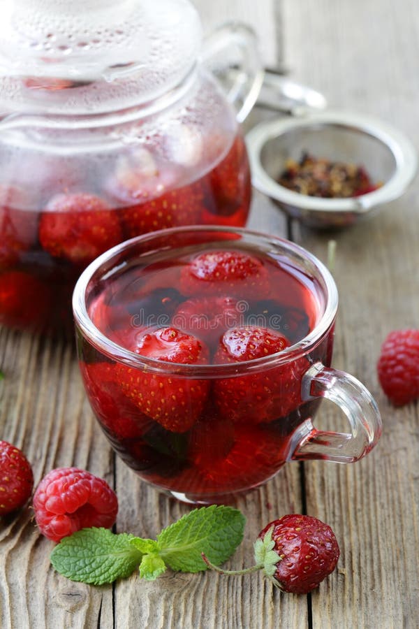 Fruit berry red tea stock image. Image of leaf, food - 57484763