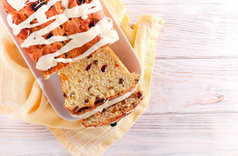 Fruit Bread with Icing, Sliced Stock Image - Image of pastry, bake ...