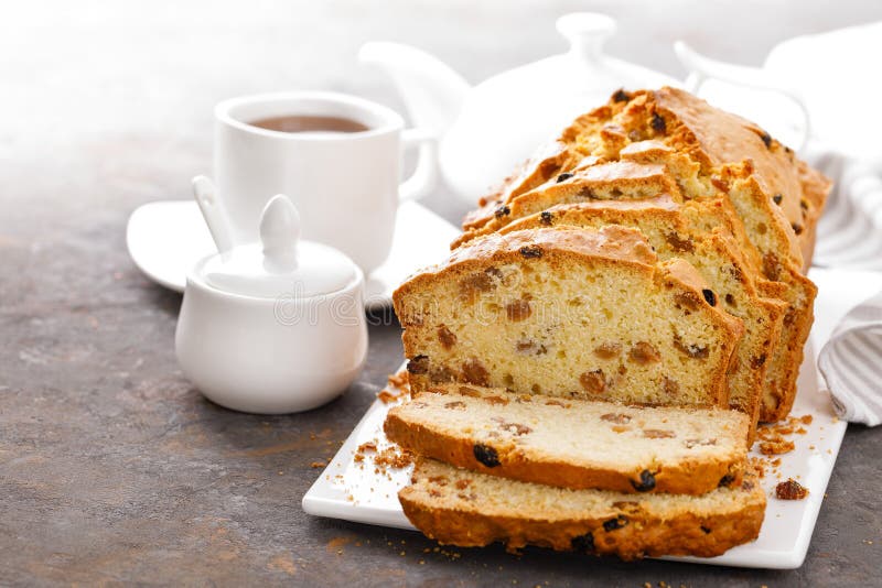 Fruit Cake with Raisin, Fruitcake Stock Image - Image of pastry, baked ...