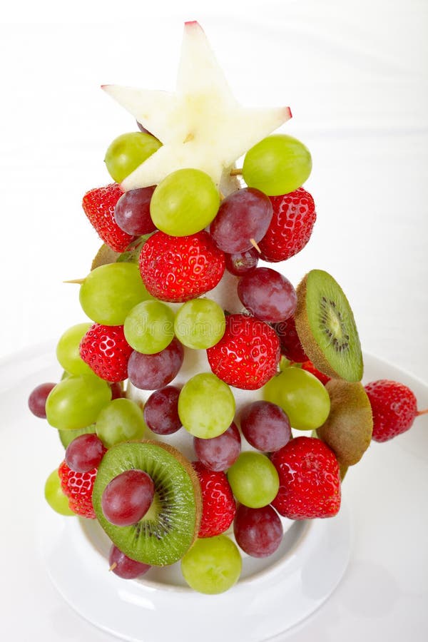 Fruit Christmas Tree, Step3 Stock Image - Image of kiwi, sweet: 26103069