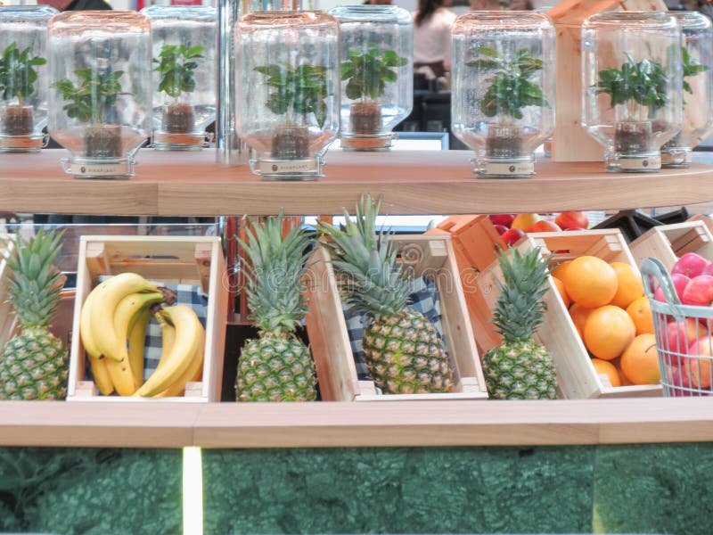 Fruit on display editorial photography. Image of vegetarian - 91586052