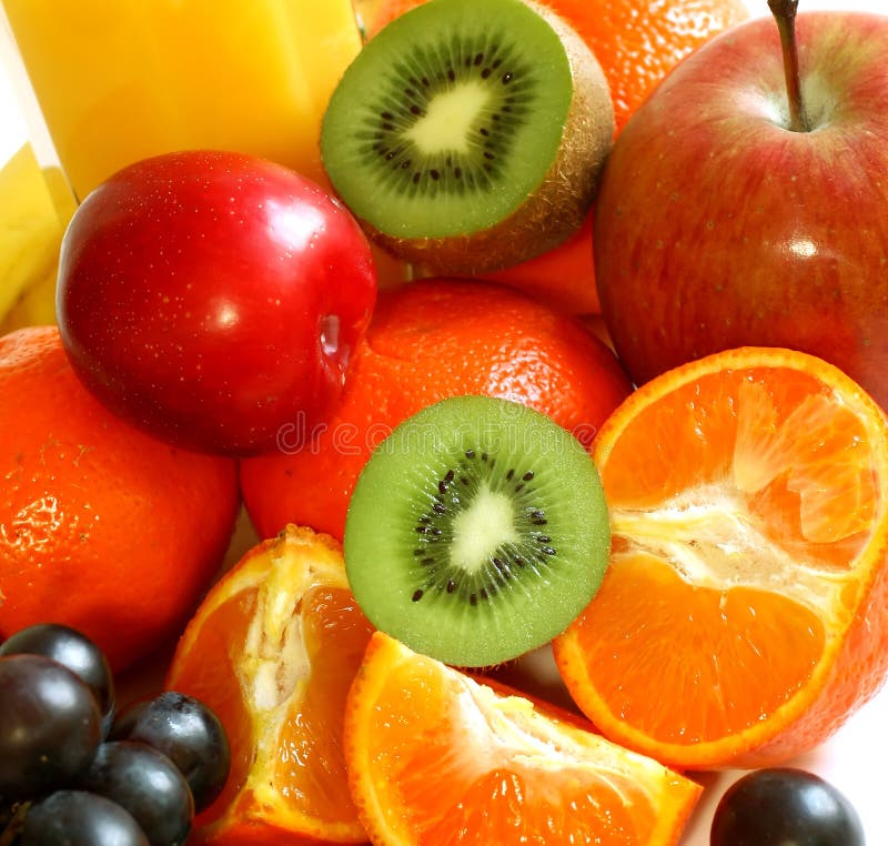 Fruits frais image stock. Image of rouge, savoureux, beauté - 18709417