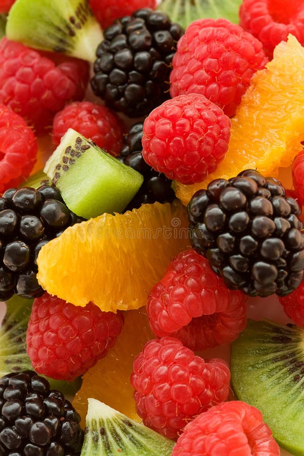 Salade De Fruit Frais Avec La Myrtille De Framboise Photo stock - Image ...