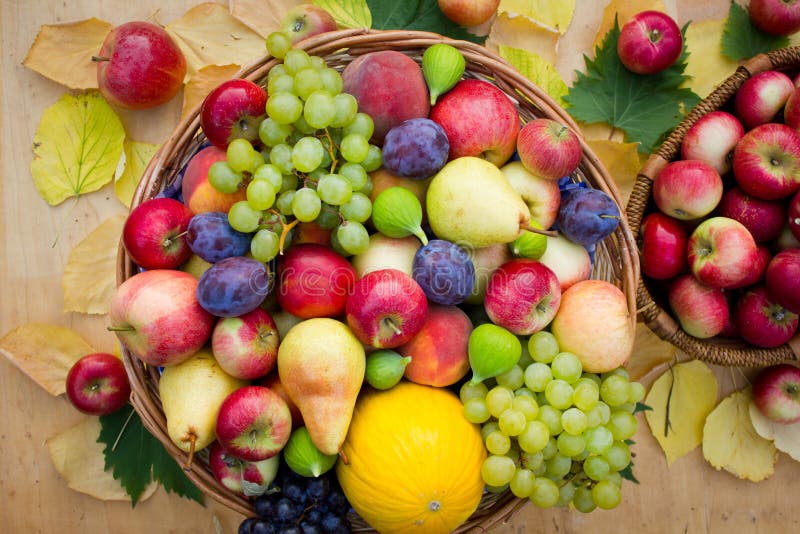 Fruit frais image stock. Image du délicieux, couleur - 21053081