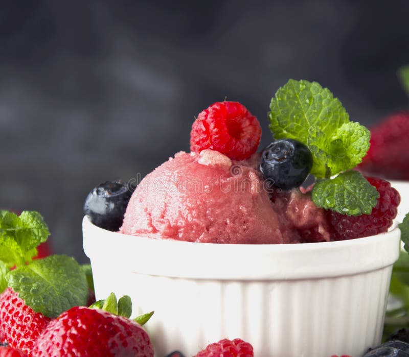 Fruit Ice Cream with Fresh Strawberries, Blueberries and Raspberries ...