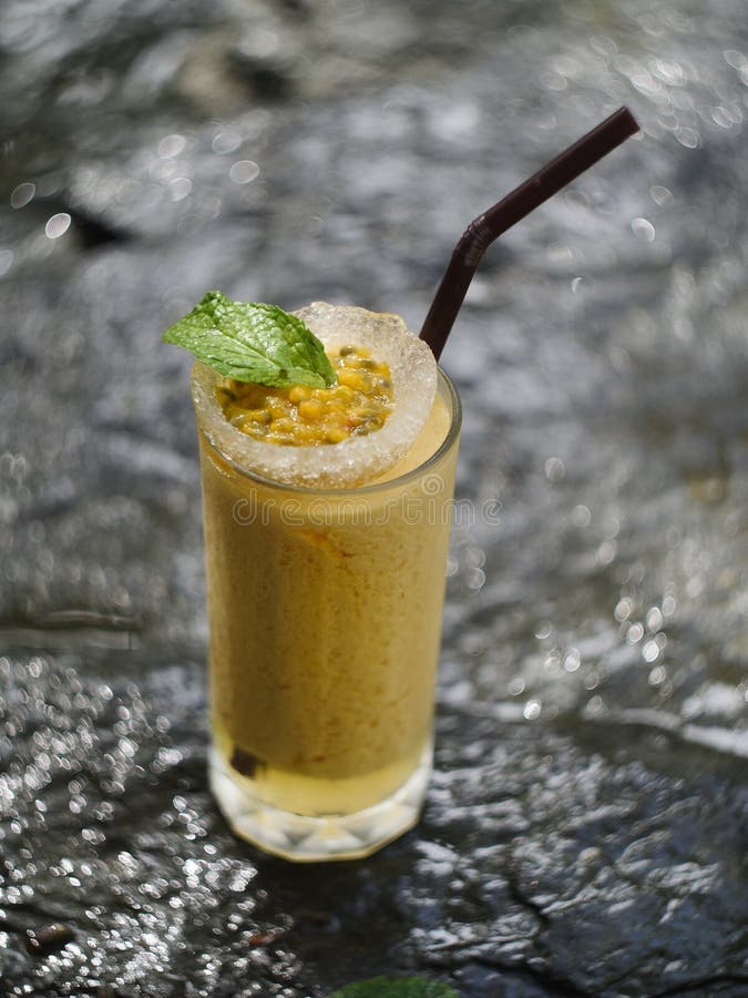 Fruit Juice, Fruit Smoothie, Fruit Juice, Fruit Juice in Glass Placed ...