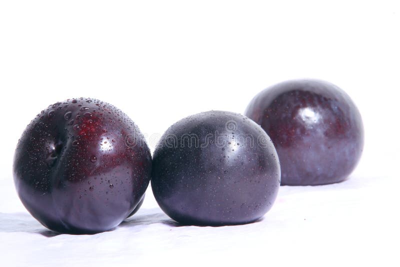Fruit noir de prune image stock. Image du baie, frais - 57629371
