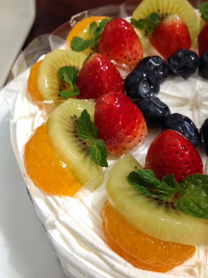 Fruit shortcake stock photo. Image of decoration, topping - 989196