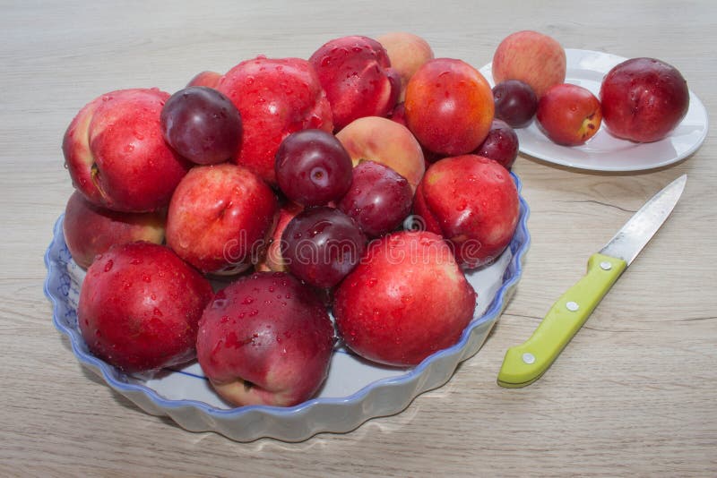 Fruit on the Table. Peaches, Nectarine, Plums Stock Image - Image of ...