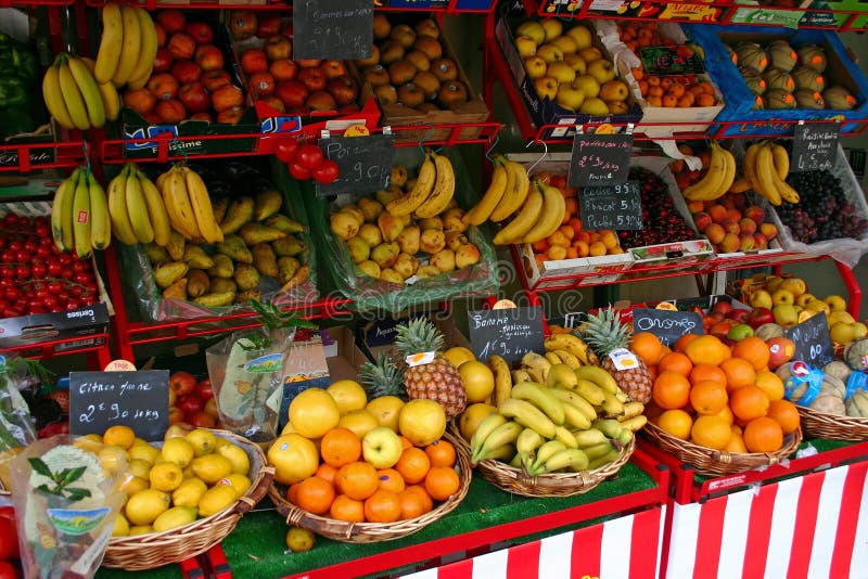 Tropical fruit stand stock image. Image of papaya, sale - 14202703