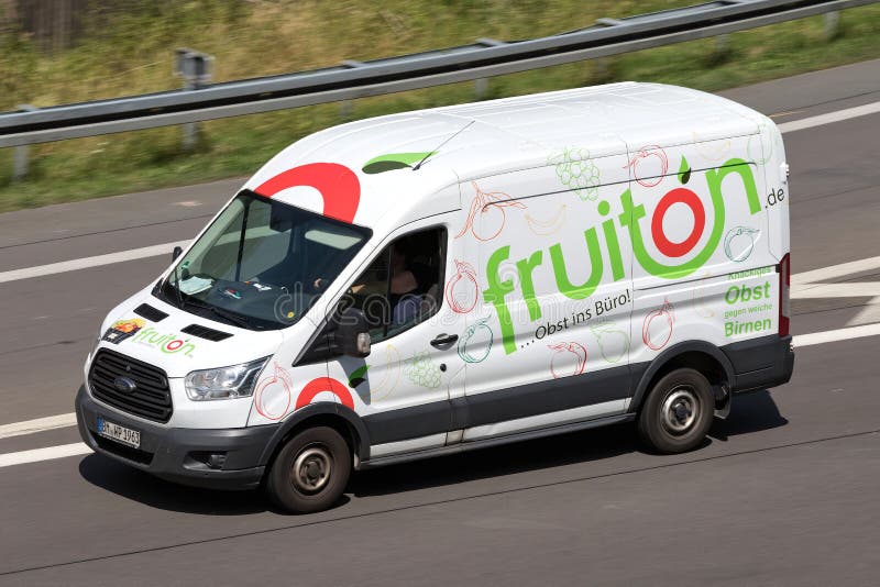 Fruiton van editorial photo. Image of badge, ford, hauler - 163464091