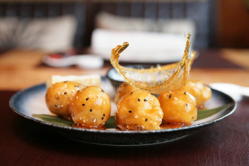 Dessert chinois image stock. Image du minuscule, rupture - 6861063