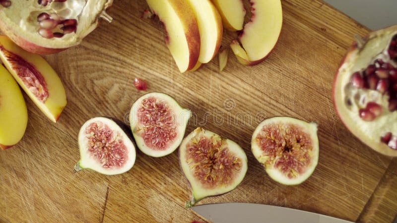 Fruits on chopping board stock image. Image of food, cutting - 9110405