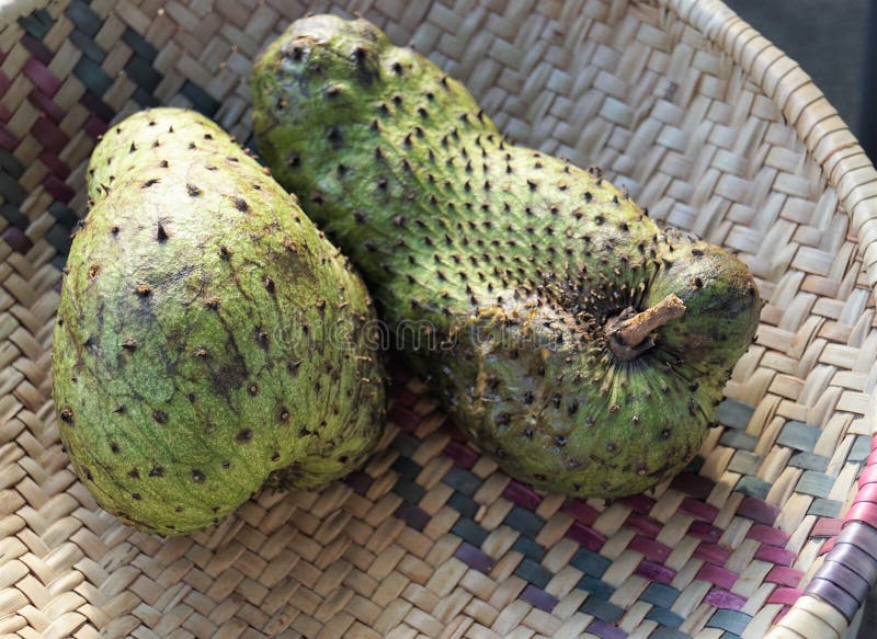 Fruits Exotiques En Afrique Photo stock - Image of exotique, cuisine ...