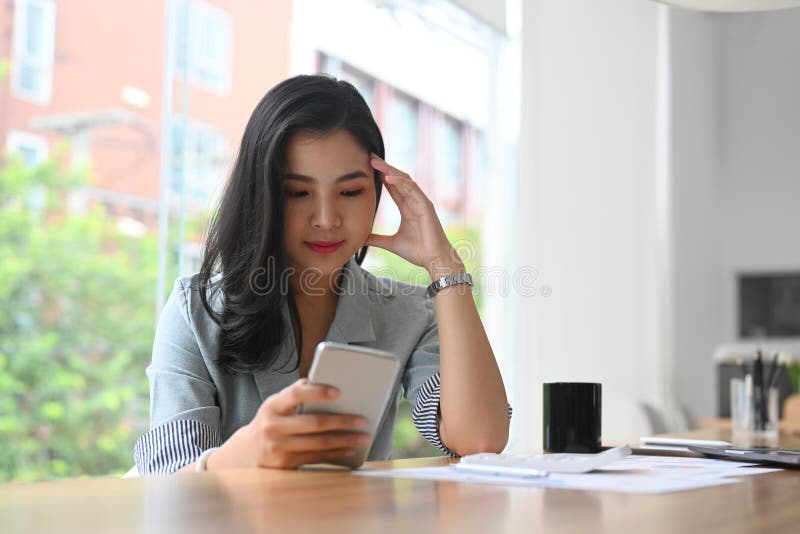 Frustrated Woman Having Problem with Smart Phone, Getting Bad ...