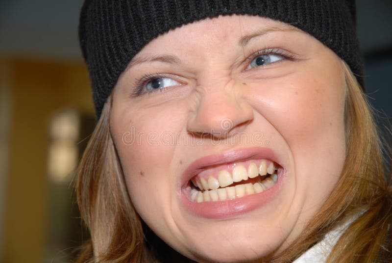 Frustrierte Frau stockbild. Bild von kreischen, betont - 6629461