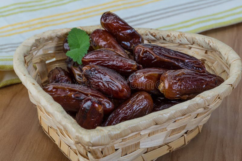 Fruta de las fechas foto de archivo. Imagen de cocina - 51117656