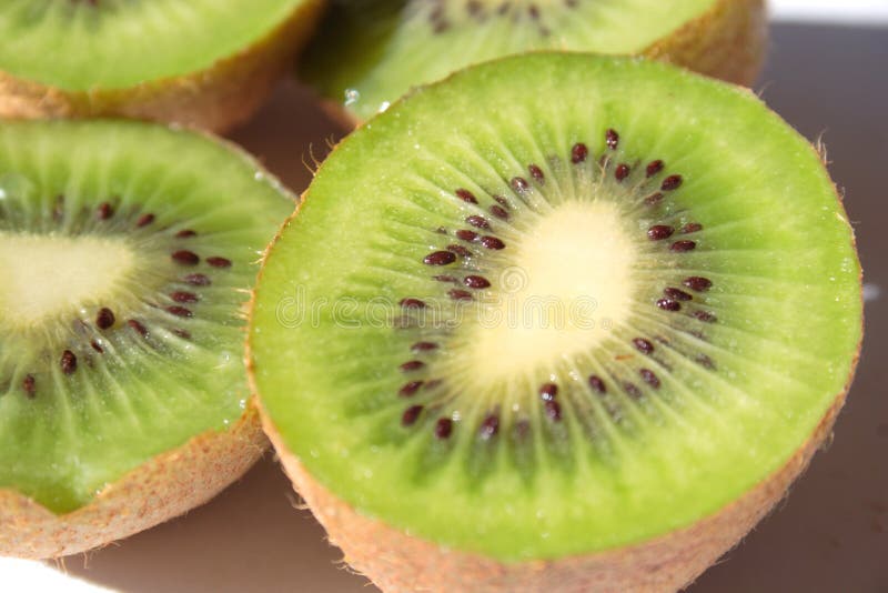 Kiwi imagem de stock. Imagem de vegetais, azul, quivi - 3330677