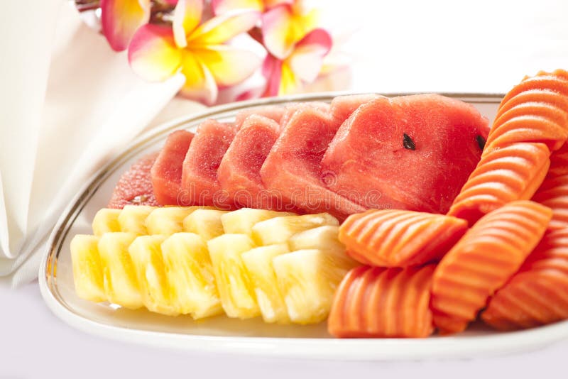 Fruta mezclada imagen de archivo. Imagen de jugoso, postre - 31710665