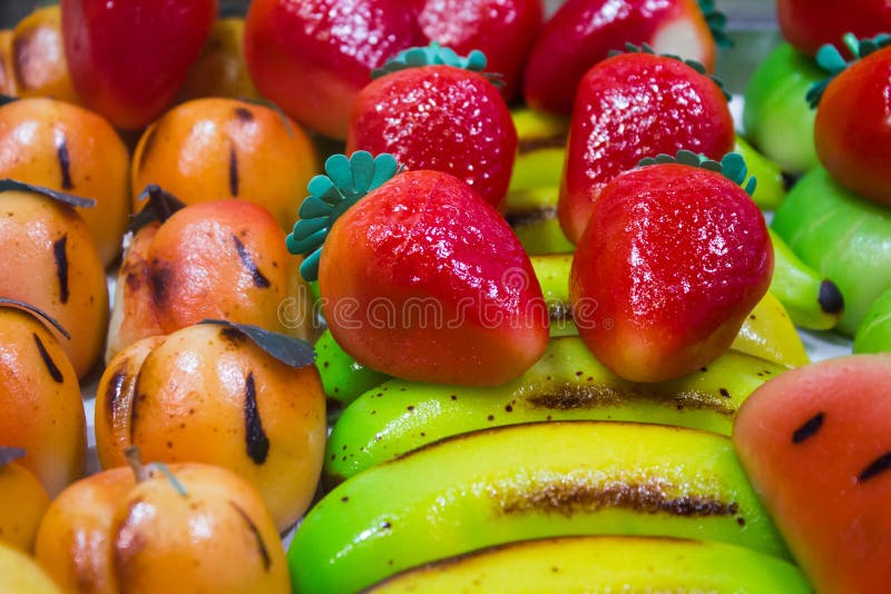 Frutas doces foto de stock. Imagem de pilha, brilhante - 24317518