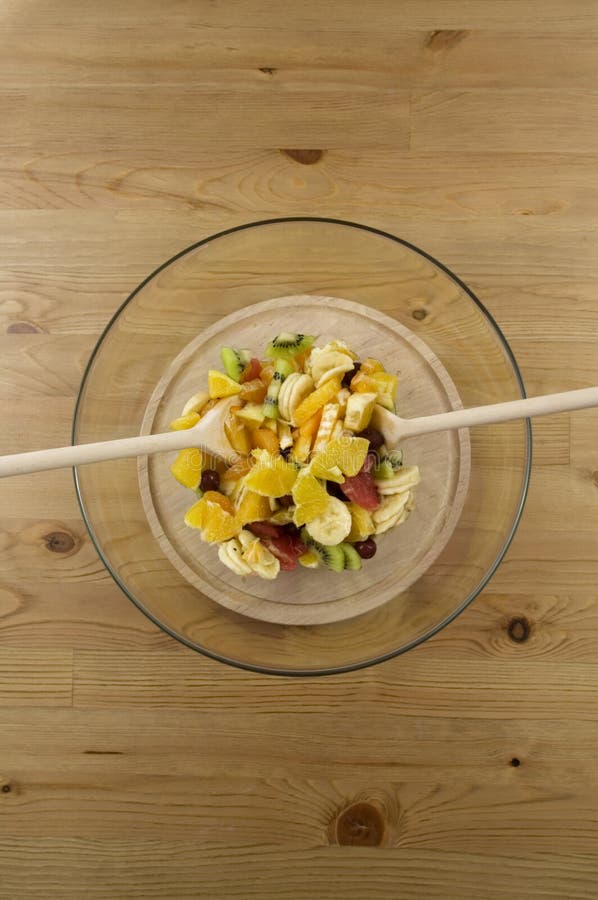 Frutas misturadas foto de stock. Imagem de prato, vitamina - 12339998