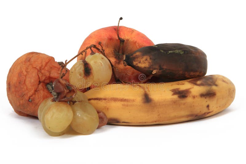 Frutas podres imagem de stock. Imagem de branco, fruta - 17140351