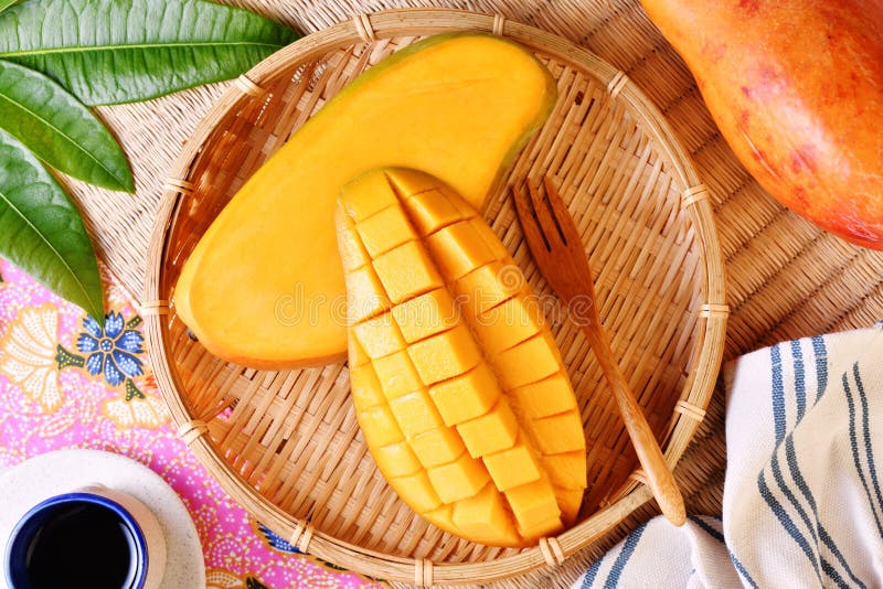 Fruto del mango imagen de archivo. Imagen de dieta, verano - 189172391
