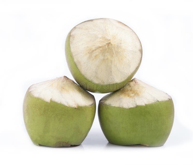 Fruto Verde Do Coco Isolado No Fundo Branco Foto de Stock - Imagem de ...
