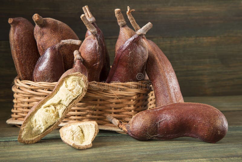 Frutta Della Carruba - Hymenaea Courbaril Fotografia Stock - Immagine ...