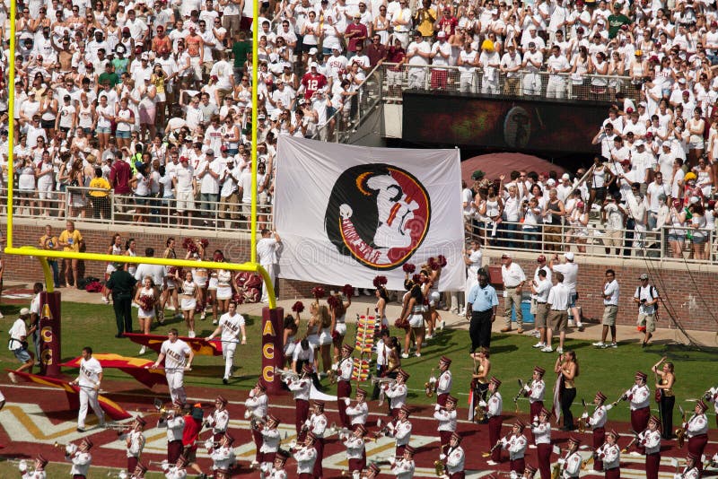FSU Football Game editorial photography. Image of posts - 15742187