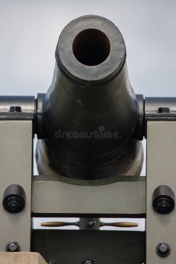 Ft Macon 32 Pound Cannon stock image. Image of canon - 73933245
