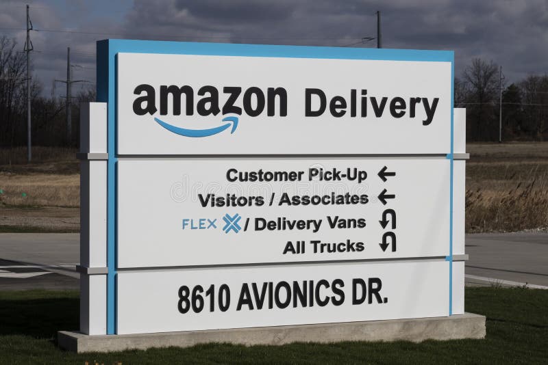 Amazon.com delivery Center editorial stock image. Image of technology ...