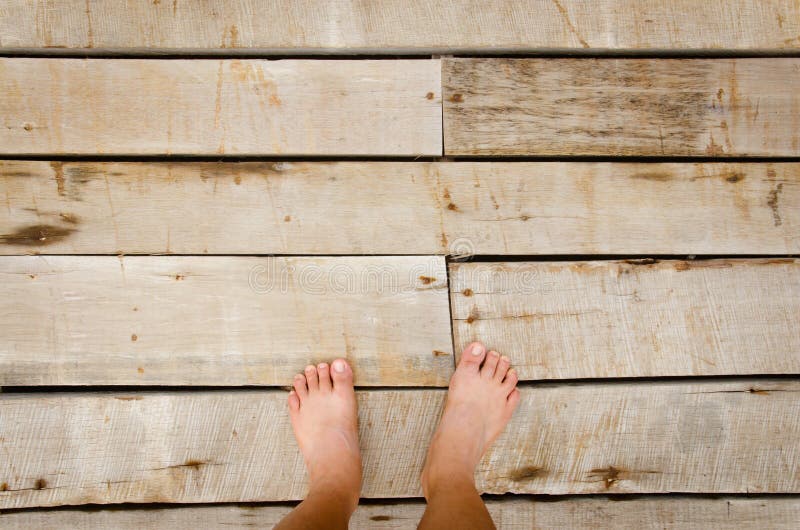 Fuß Gesehen Von Oben Selfie Stockbild - Bild von blick, unten: 48679175