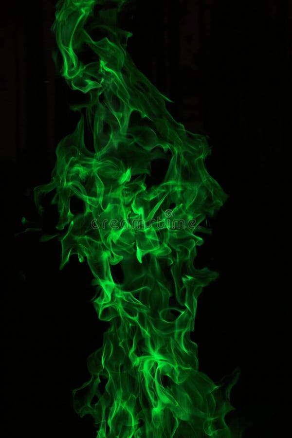 Llamas Verdes Del Fuego En Un Fondo Blanco Imagen de archivo - Imagen ...